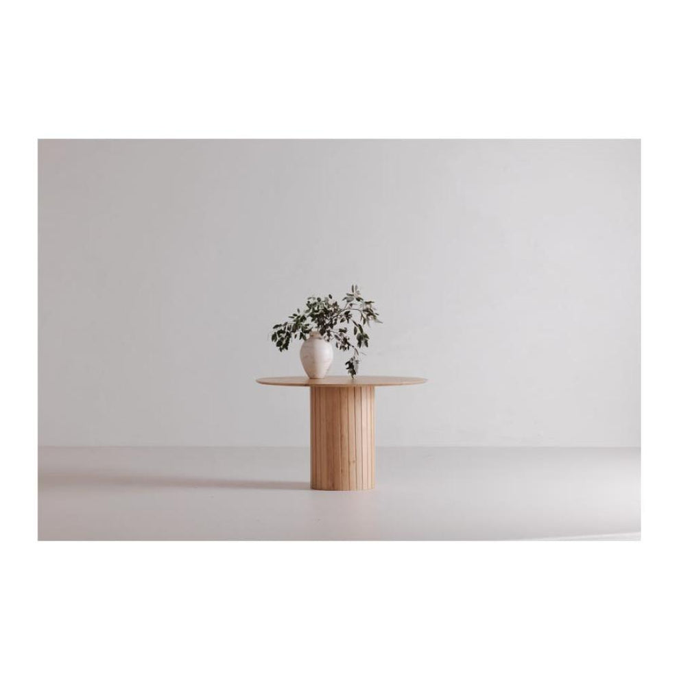 Ribbed Base Pillar Solid Oak Wood Round Dining Table Natural Finish 48 ...